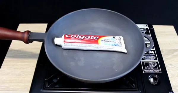 Profile of @Fried toothpaste