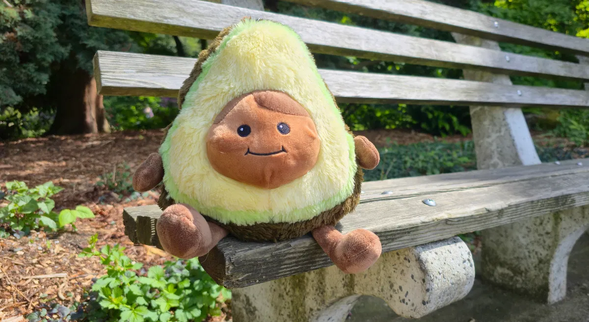 Al Vacado Wants a Hug