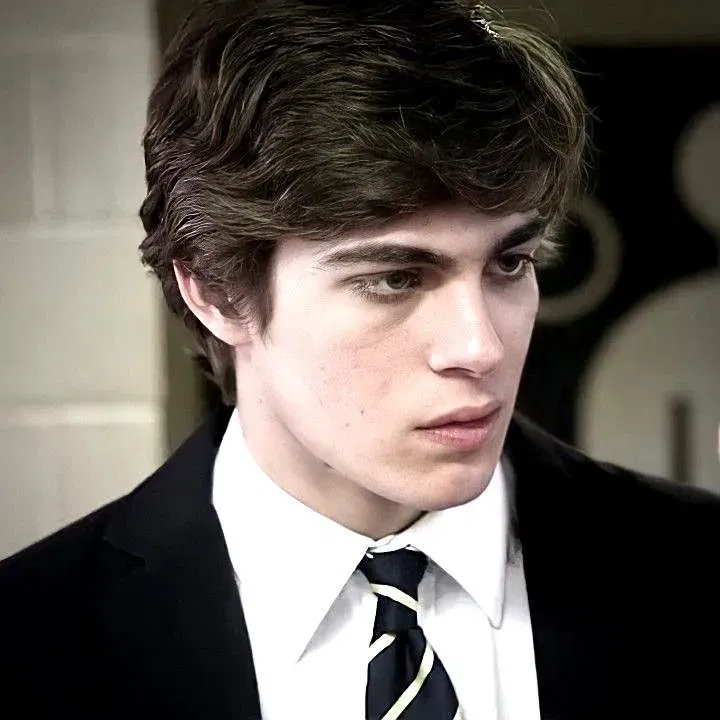 Chat with Theodore Nott