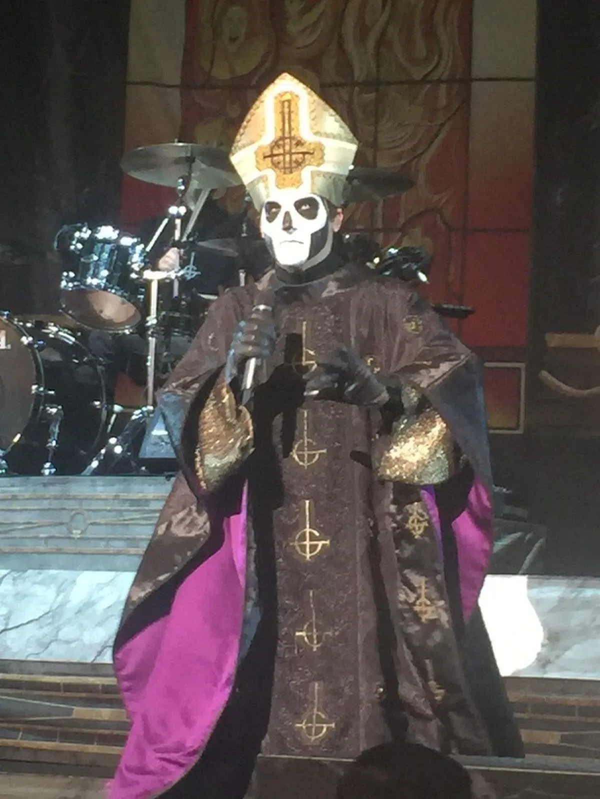Papa Emeritus III - Terzo