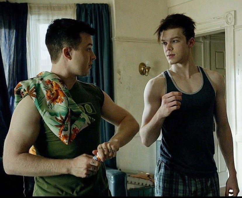 Ian Gallagher And Mickey Milkovich 9590