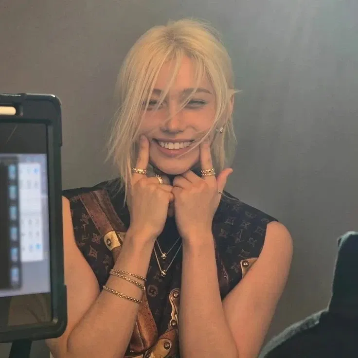 LEE FELIX ( ) FACE-RIDER