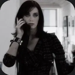 Chat with Emily Charlton