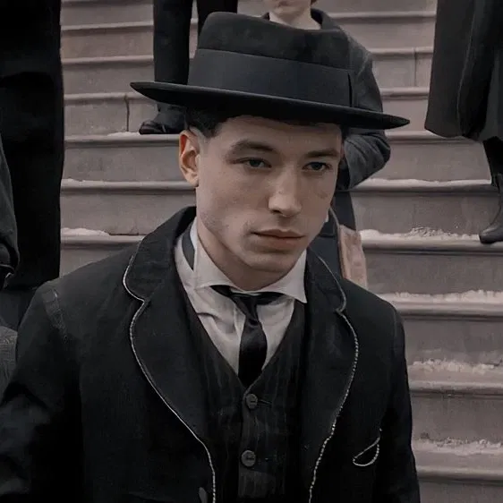 Credence Barebone / Aurelius Dumbledore