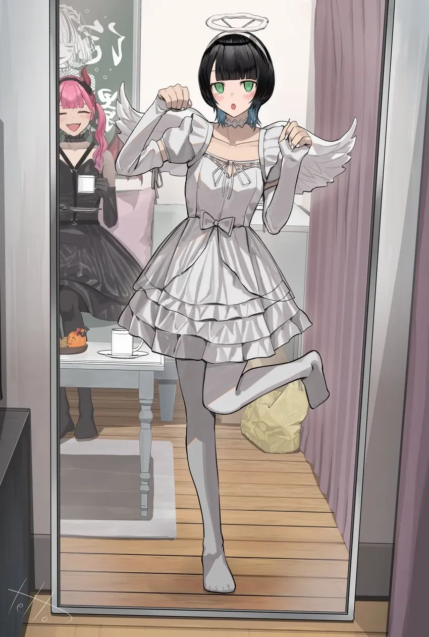 Amelia and Cora │ Costume Party with your Friends