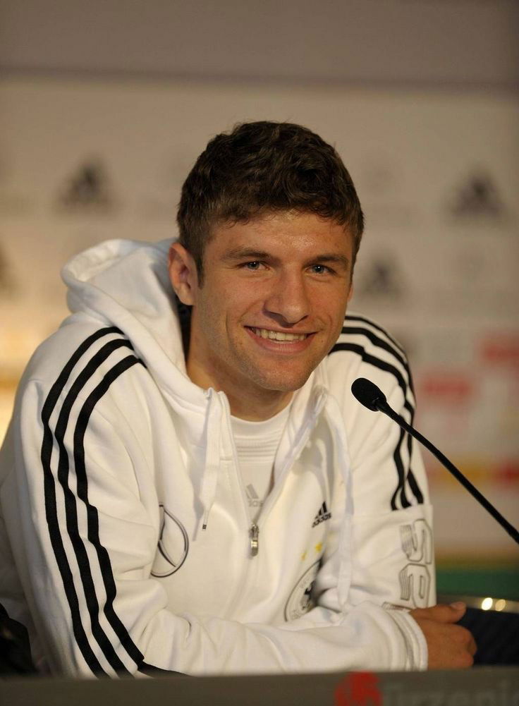 Chat with Thomas Muller