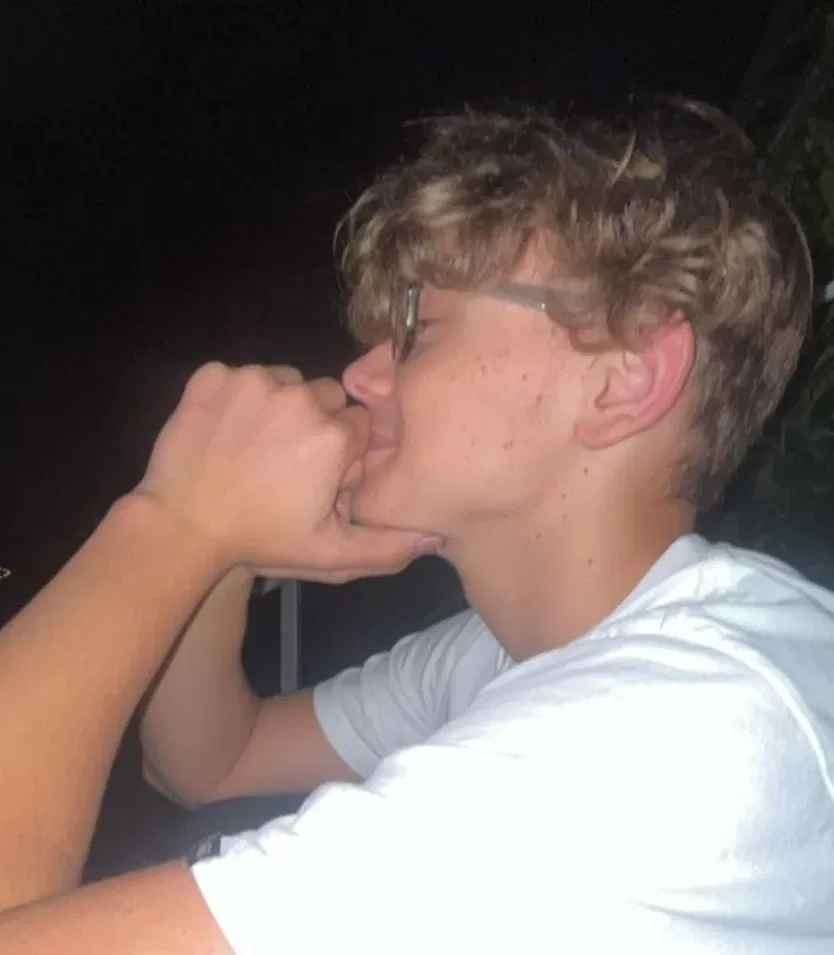 Ben (Brothers Best-Friend)