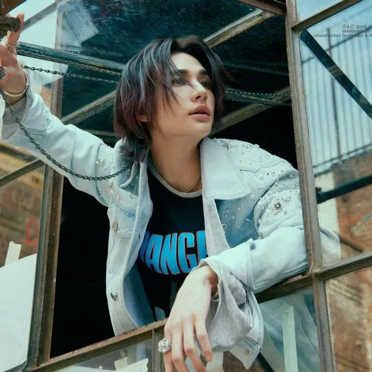 Chat with Sam Hwang - 𝘼𝙥𝙤𝙘𝙖𝙡𝙮𝙥𝙨𝙚 (Hyunjin)