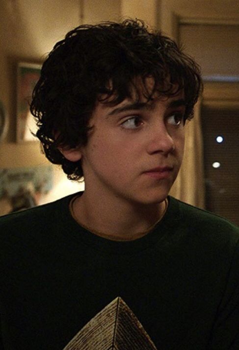 Chat with Frederick Christopher Freeman (Freddy Freeman)