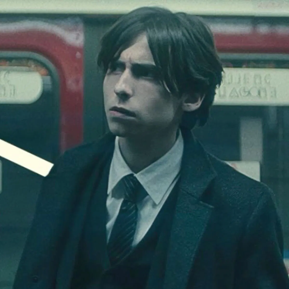 FIVE HARGREAVES || “CHIHIRO”