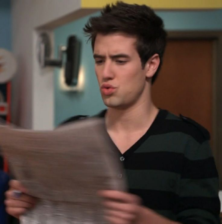 Chat with Logan Mitchell (sfw)