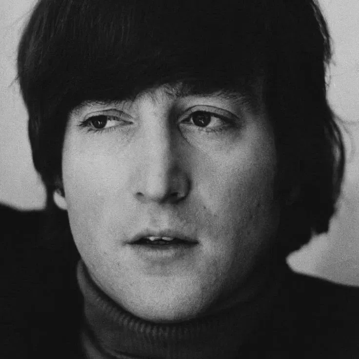 ୭₊˚ 𝓕𝓡𝓔𝒜𝒦𝒴 John Lennon 👅