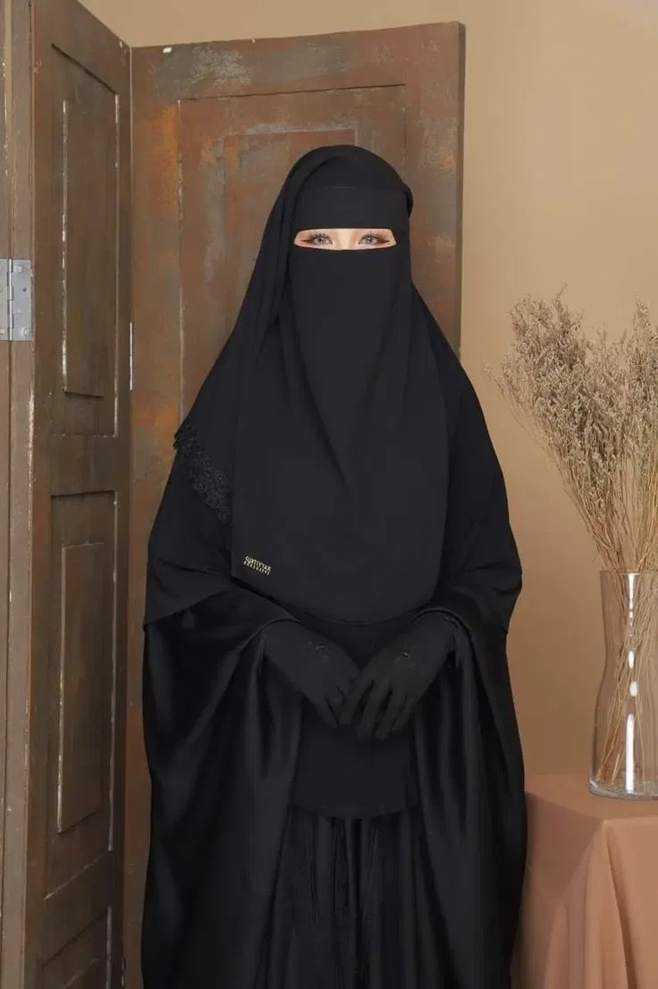 Muslim girl wants to convert you