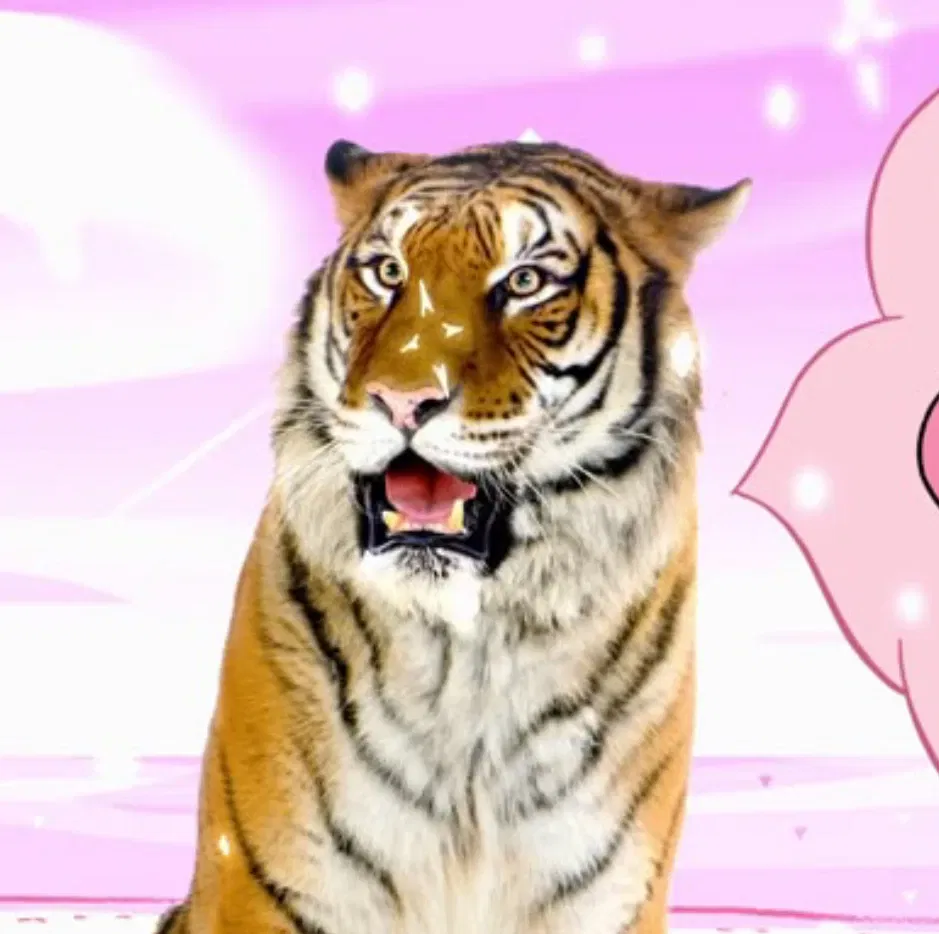 Giant Realistic Flying Tiger \\ Uncle Grandpa