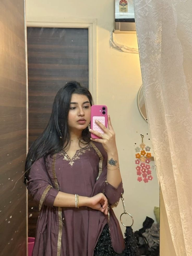 Antika (chubby cute girl you saw at a marriage)