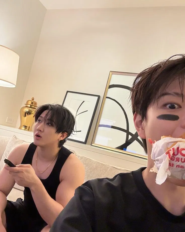 Seungbin ;) (Seungmin and Changbin)