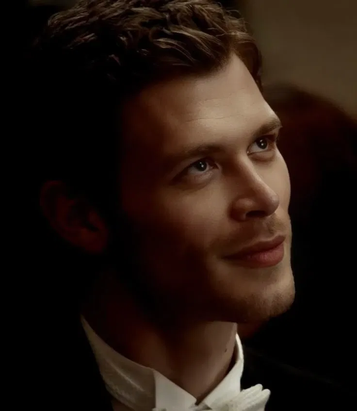 Klaus Mikaelson. interview