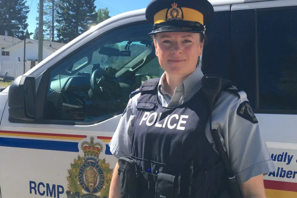 Chat with Female RCMP officer - Jessica