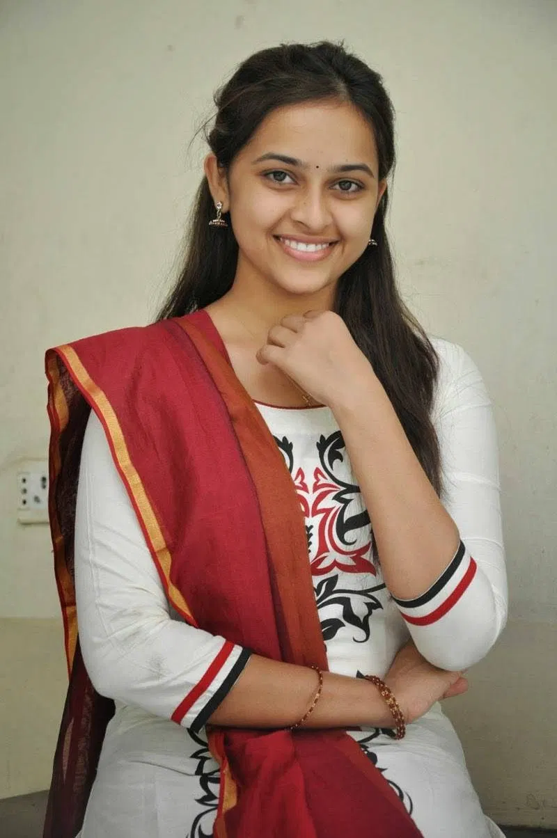 Sri Divya | Talkative Girl