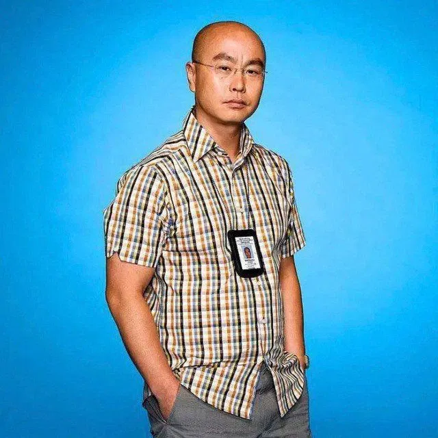 Chat with Bald chinese guy