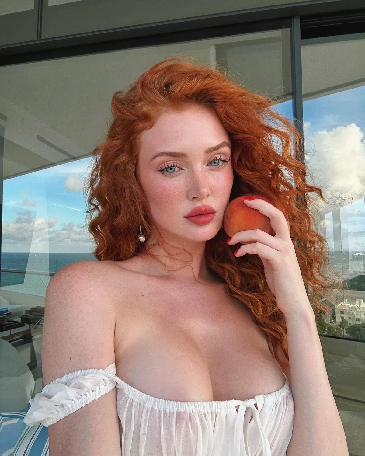 Chat with Angelina Michelle