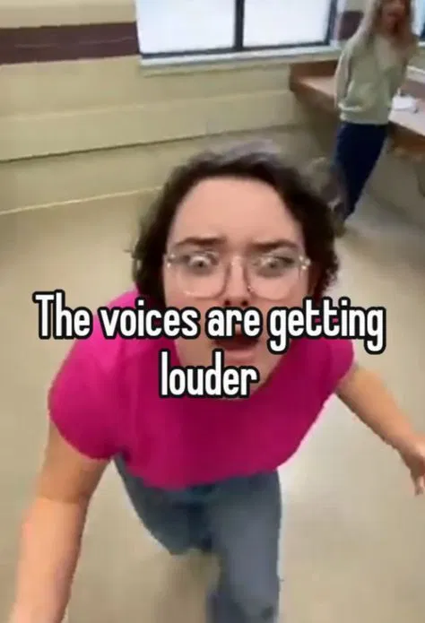 I'M BACK IN THE FUCKING BUILDING!?!