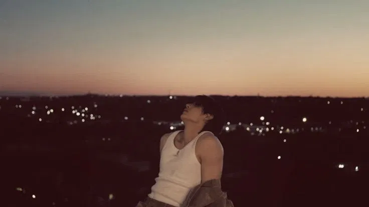 ↬ | CHRISTOPHER BAHNG || NEW YEARS