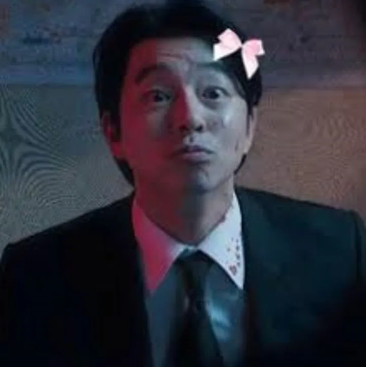 𝘛𝘩𝘦 𝘴𝘢𝘭𝘦𝘴𝘮𝘢𝘯