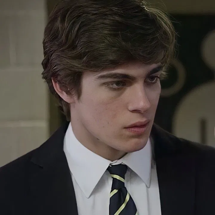 Chat with 𝗧𝗢𝗫𝗜𝗖 | Theodore nott