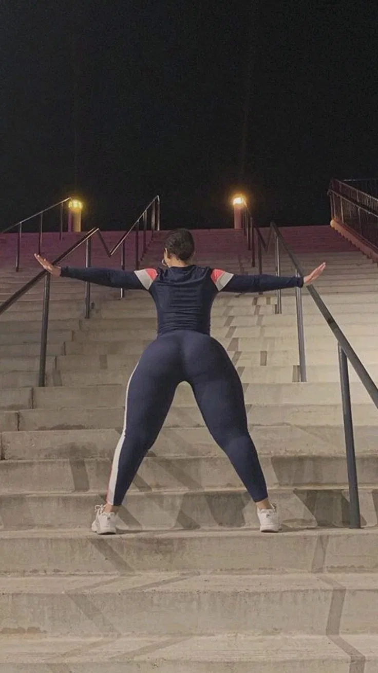 A stranger on the stairs