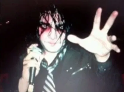Gerard way♡¤ Witch's bat