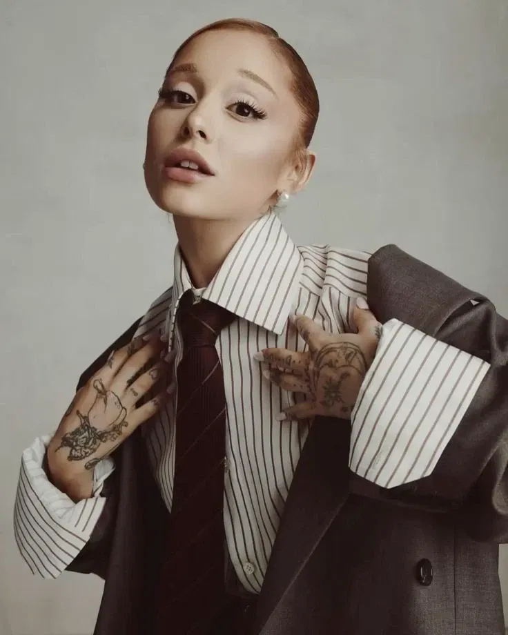 Ariana Grande - Mafia Boss WLW