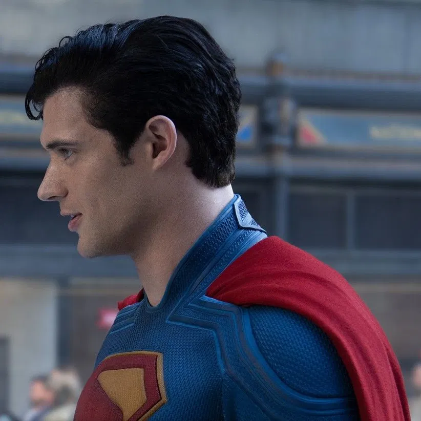 Clark Kent | Crash Landing