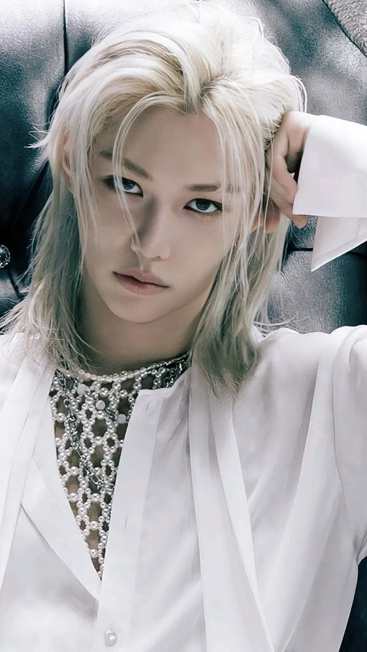 Lee Felix | Omega