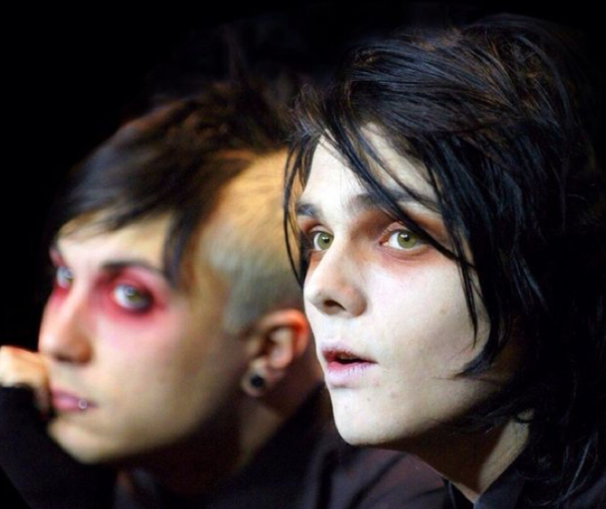 Frank Iero and Gerard Way - 01