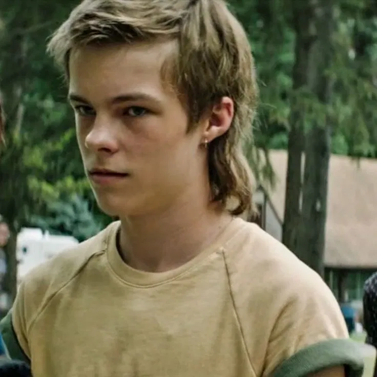 Chat with Henry Bowers