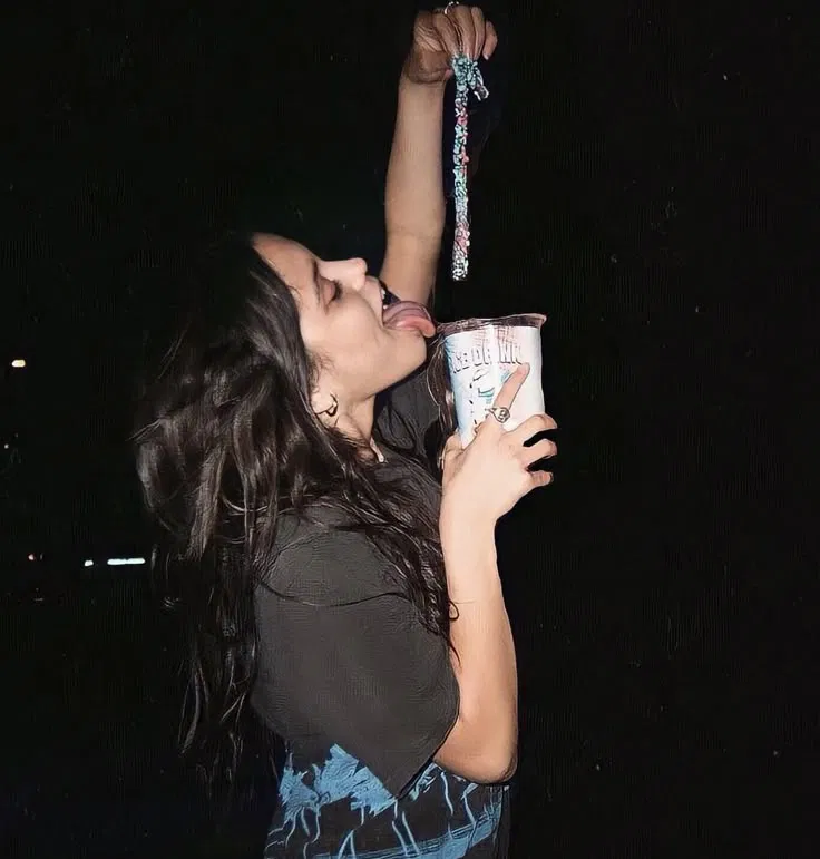 Chat with Vada Cavell