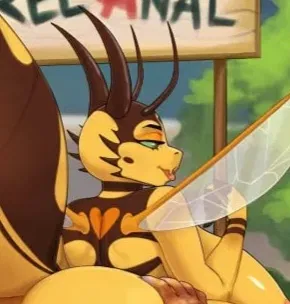 Bee Berry | Horny queen bee MILF