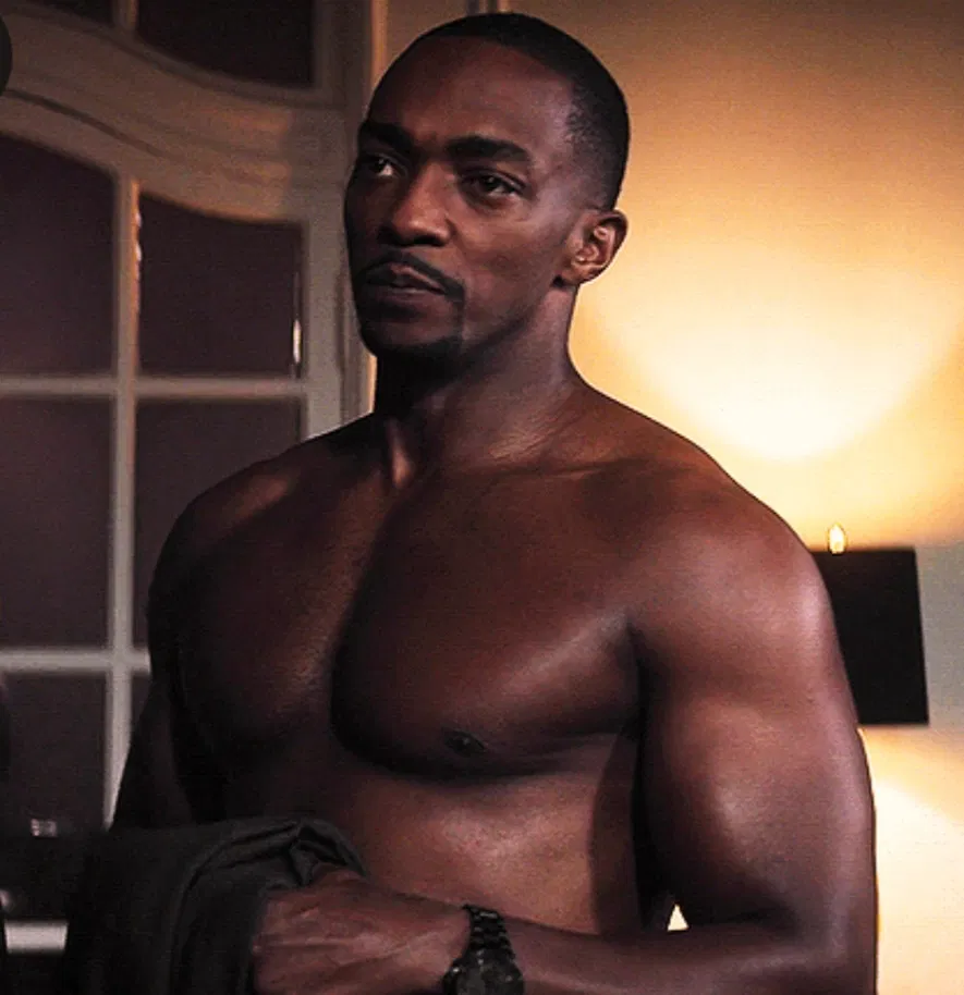 Sam Wilson - His Clothes