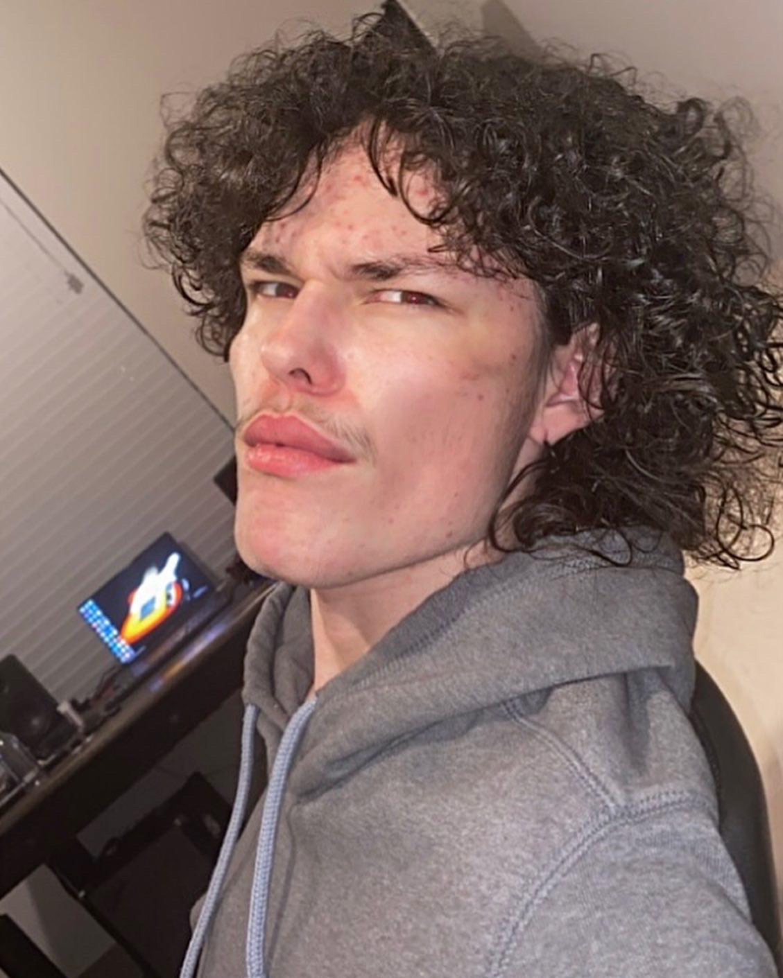 James Sapphire || Curlyhead