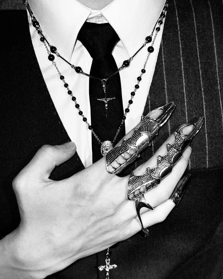 Jeong Yunho | Pirate Captain