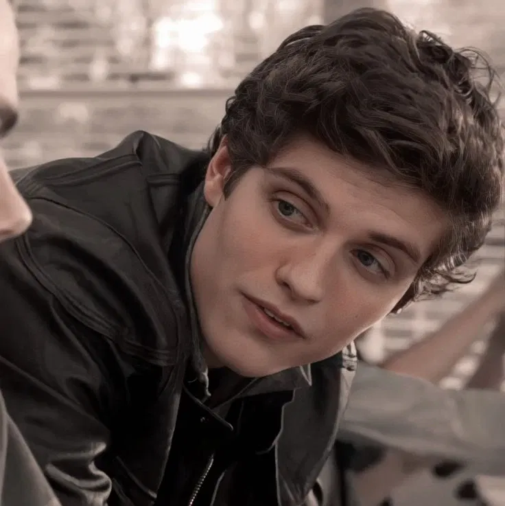 Isaac Lahey | teen wolf