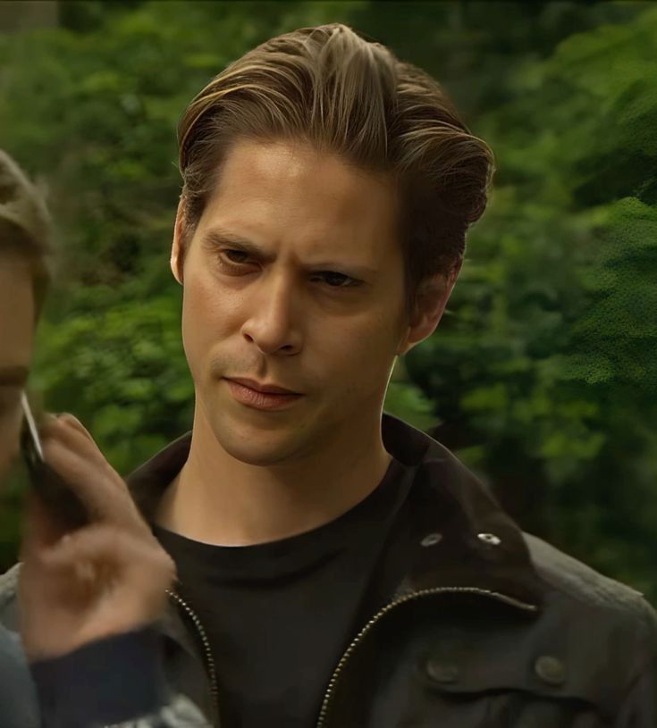 Chat with Simon Walker