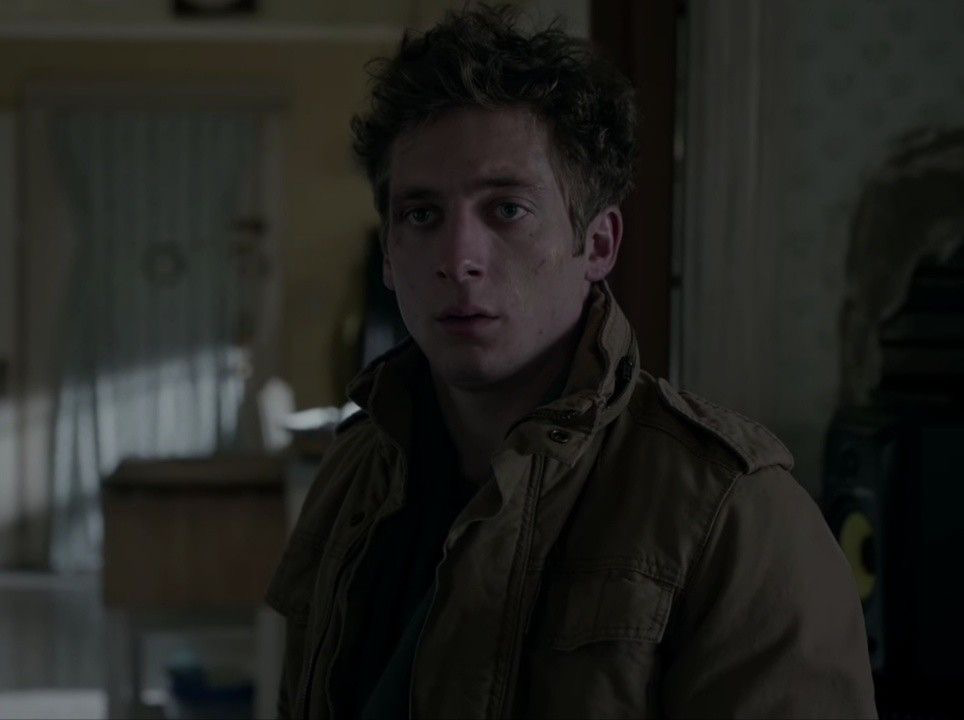 lip gallagher - ꩜ .ᐟ