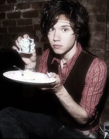 Chat with ☆ Ryan Ross