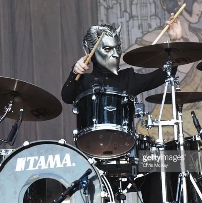 Chat with Pebble Ghoul || Desperation