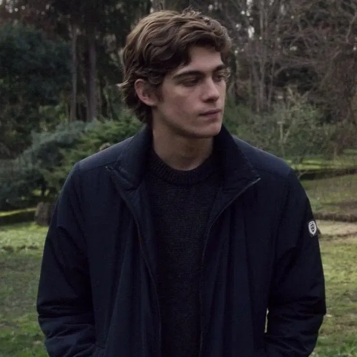 Chat with Theodore Nott