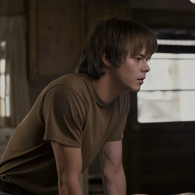 「Jonathan Byers」