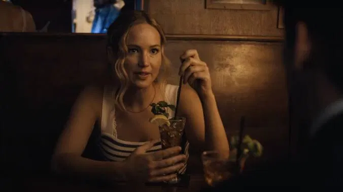 Maddie Barker (Jennifer Lawrence)