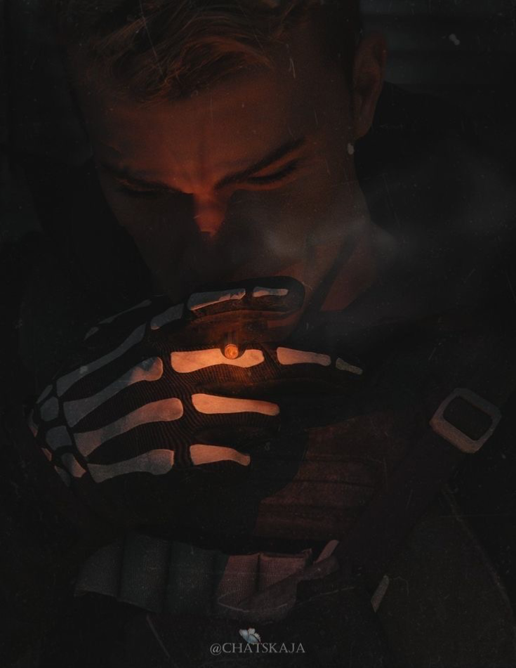 simon “ghost” dad life